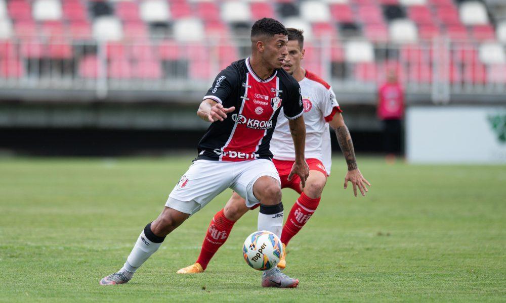 Andriw se despede do Joinville após um ano e quatro meses como atleta ...